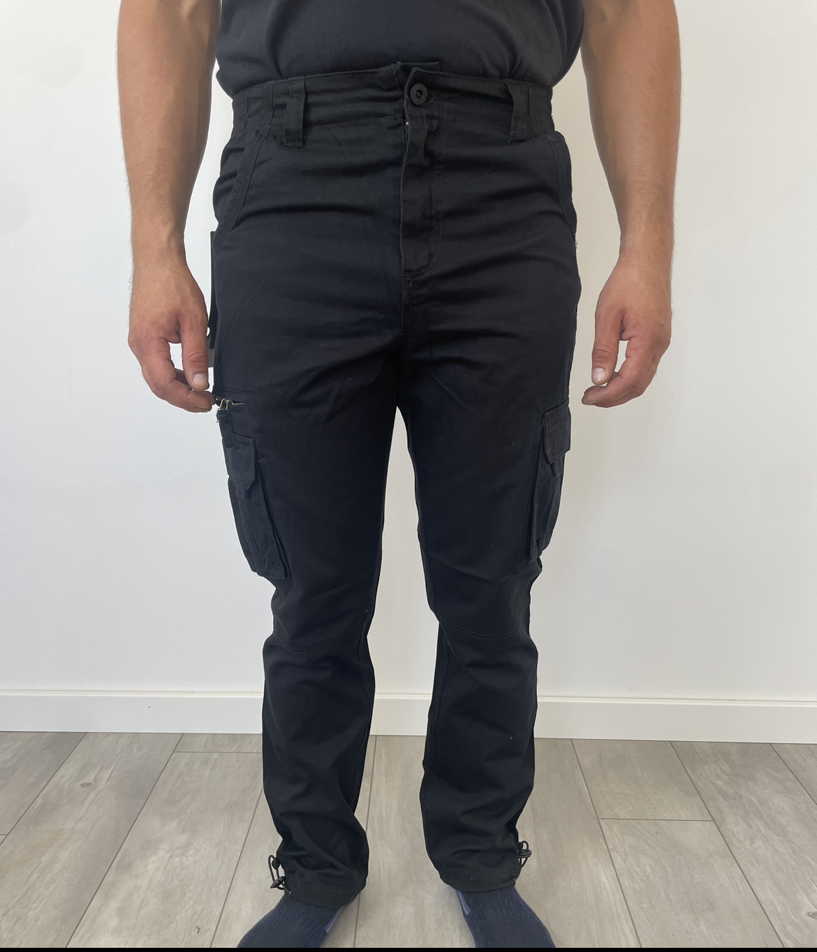 Cargo Hlace Crne sa podstavom Loshan - Roba Nova